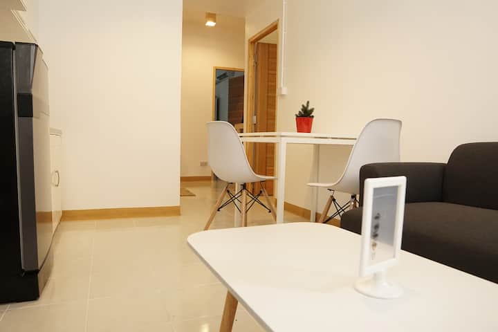(1b) 2br Apt For Small Family Near Victorymonument - Dusit District