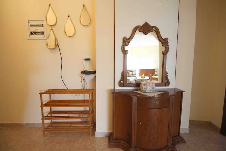 Apartment!private Kitchen!garden View!near The Sea - Saranda