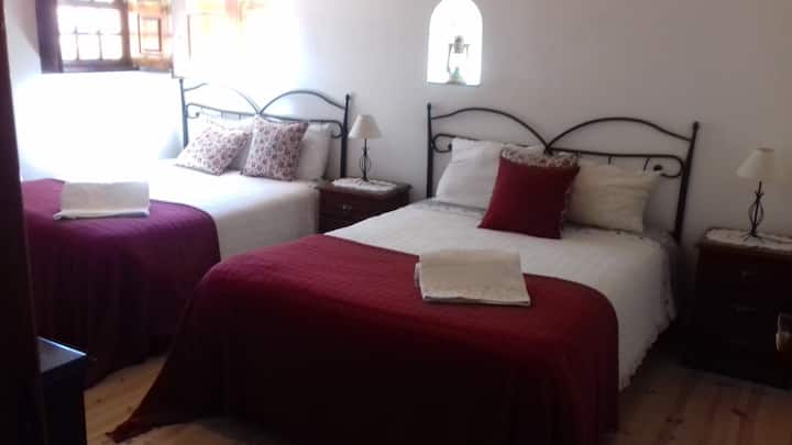 Quinta Das Lameirinhas Quarto Com 2 Camas De Casal - Marvão