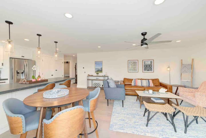 Downtown Dana Point-central, Clean, Modern 2bd/2ba - Orange County, CA