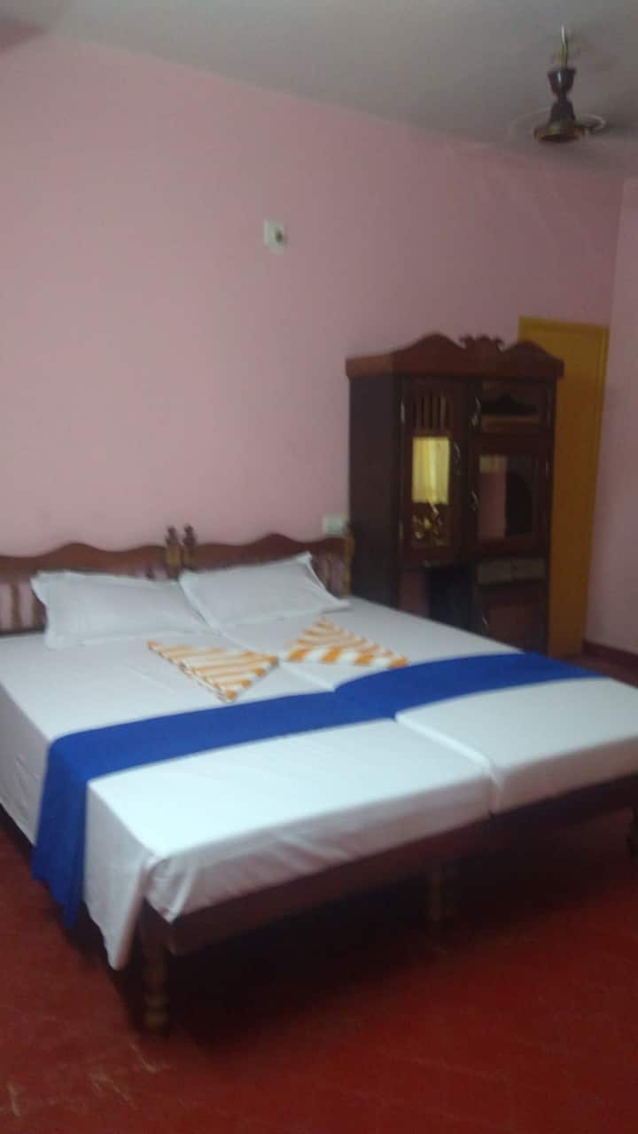 Thriphala Holiday Home - Neyyattinkara