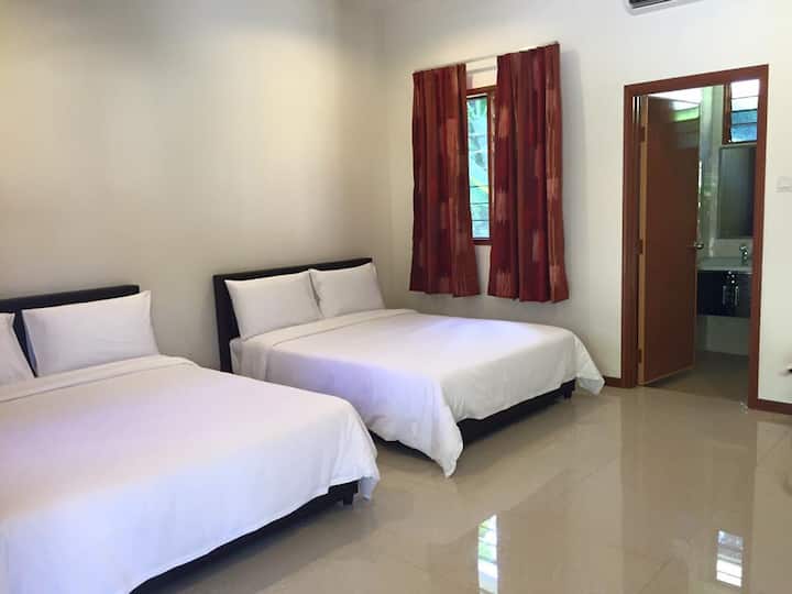 Water Chalet Sungai Lembing- Chalet 2 For 4 Pax - Sungai Lembing