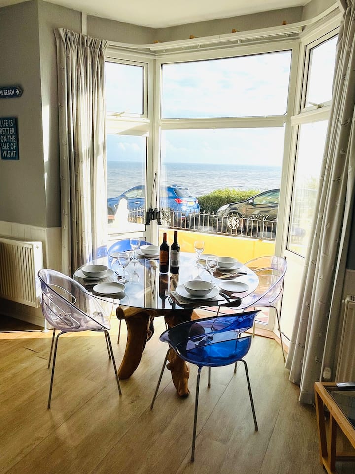 *New Listing*-ventnor |Stunning Sea View & Garden - Isle of Wight