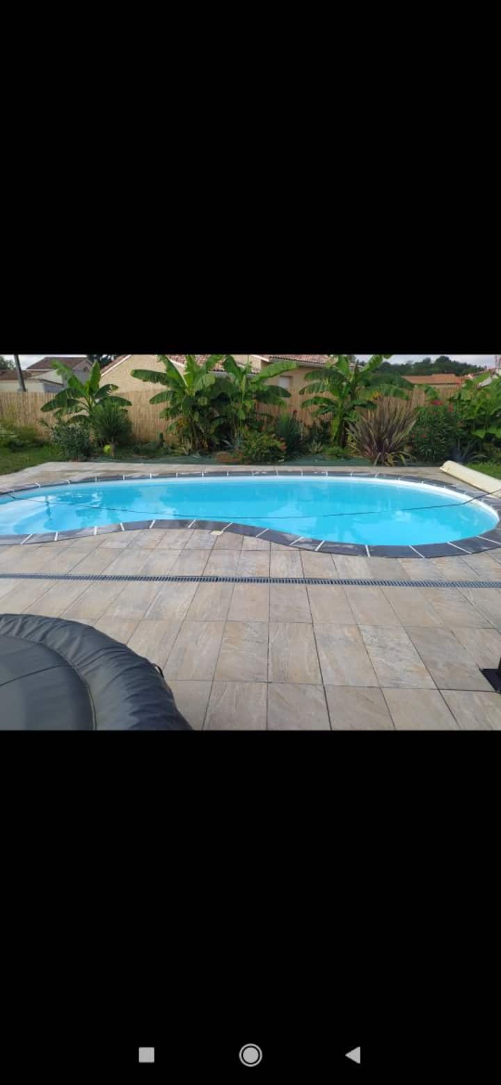 Magnifique Mini-villa Avec Piscine! - Auterive