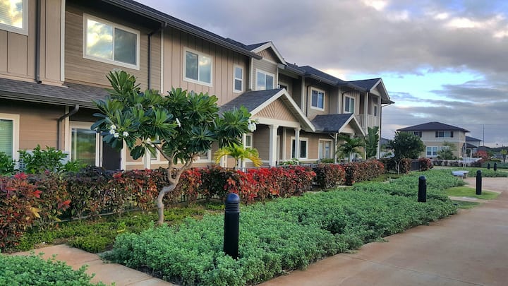 Comfy Kapolei Town House - Hawaii