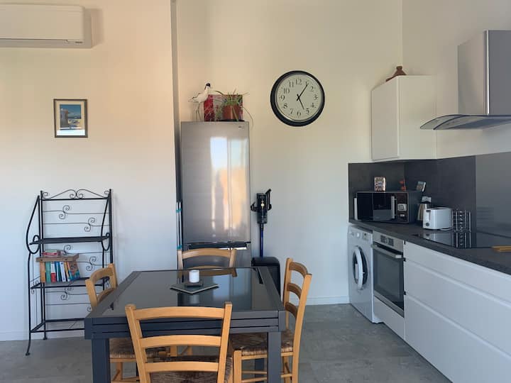Maison Terrasse Proche Centre Ville Et îLe De Ré - La Rochelle