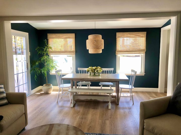Private, Updated Cottage -1/4 Mile To Beaches - Yarmouth Port, MA