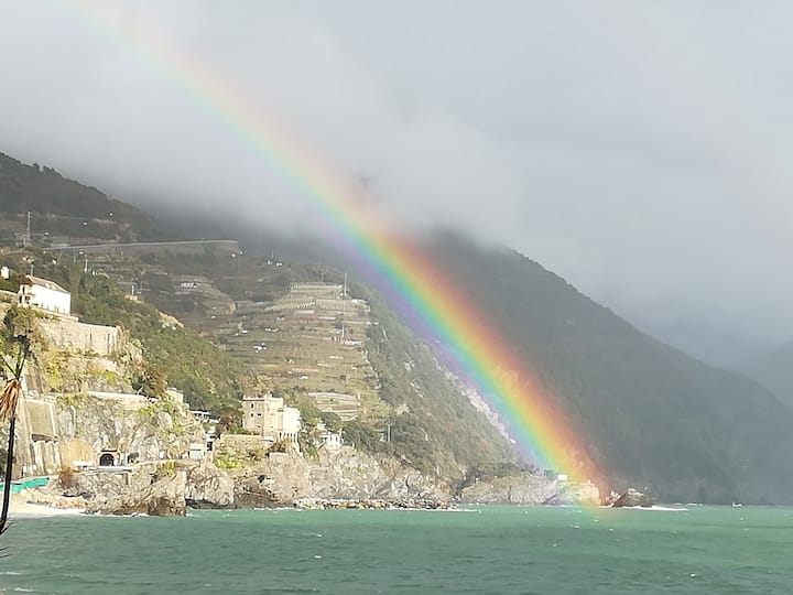 Home By The Sea (Rainbow Home) - Monterosso al Mare