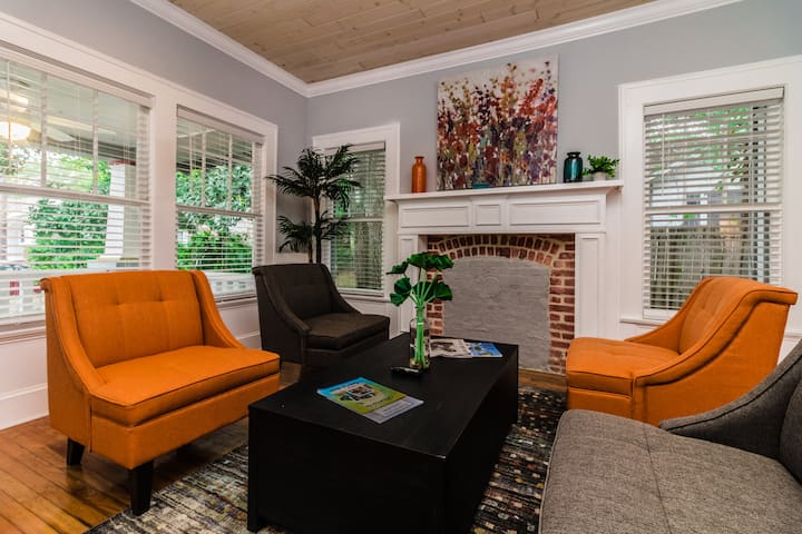 Historic District Home W/ King Bed Near Downtown - Lakeland, FL