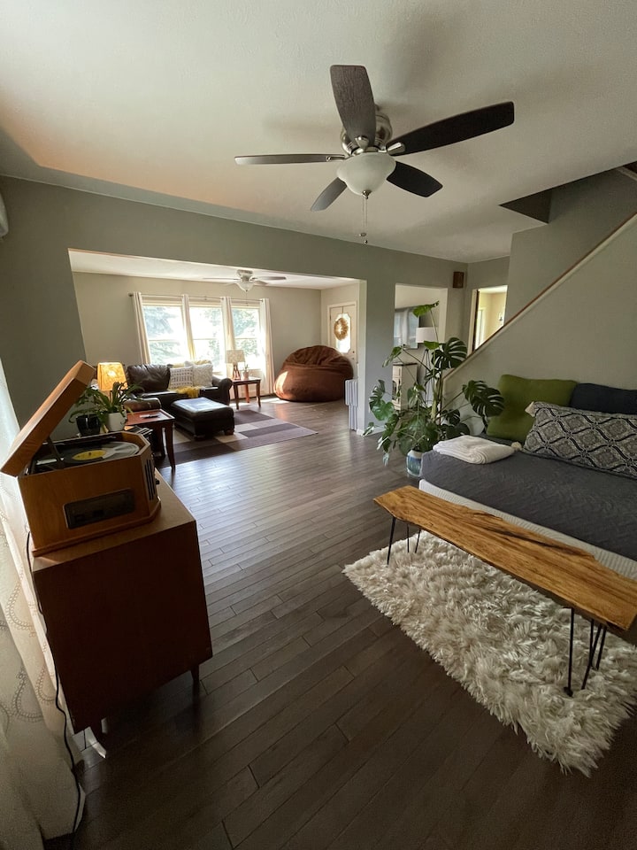 Country Home Near Lake Ontario, Fishing, Boating - Albion, NY