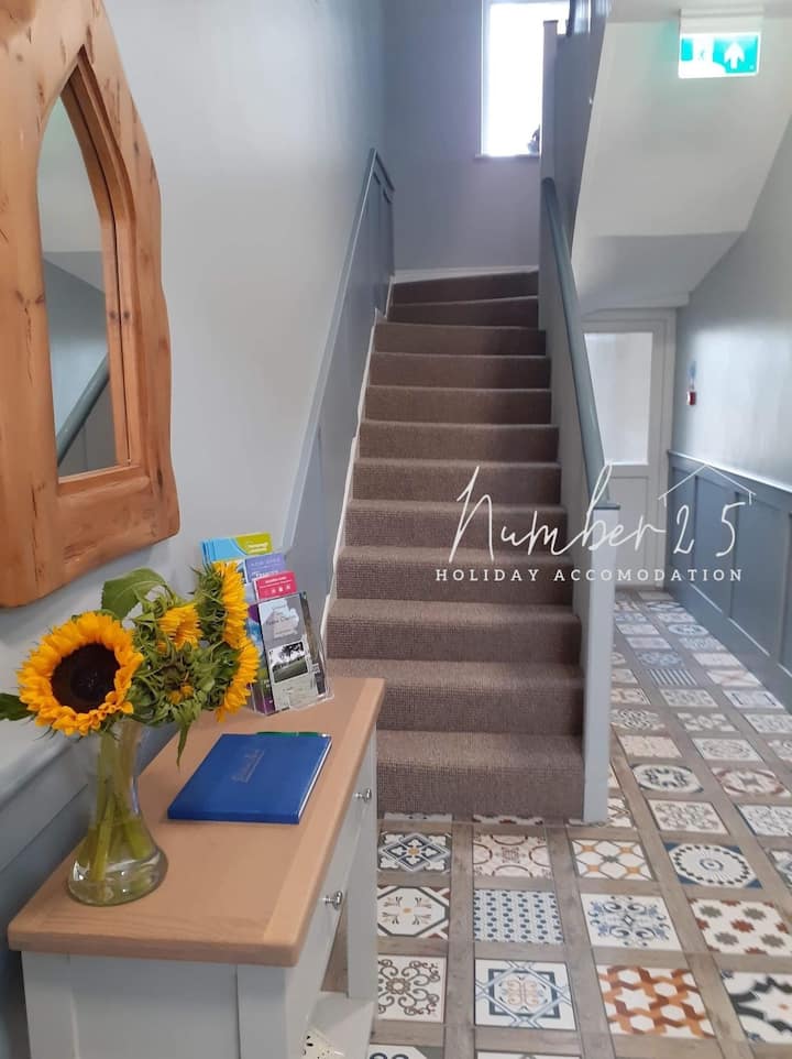 Number 25 Self Catering Apartment 1 - County Fermanagh