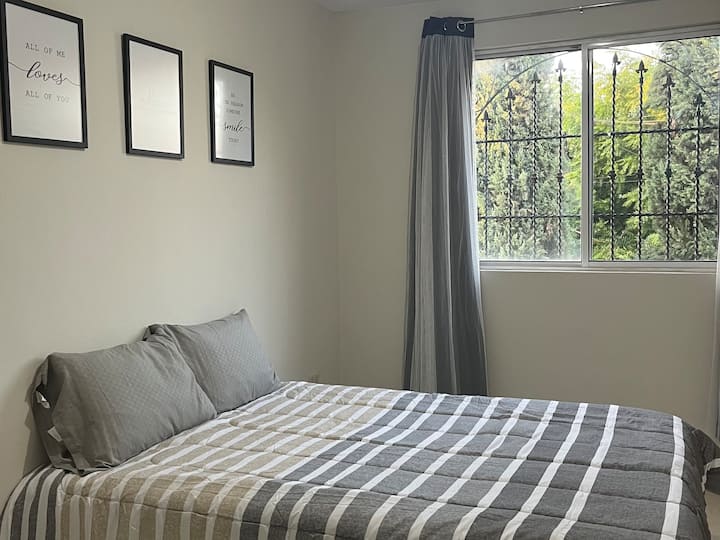 Casa Acogedora-centrica En Zona Segura - Monterrey