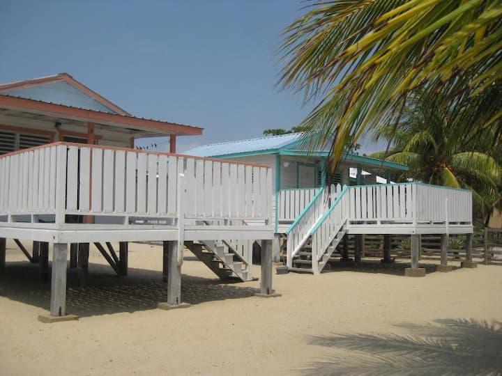 Tri Tan Beach Cabanas - Placencia