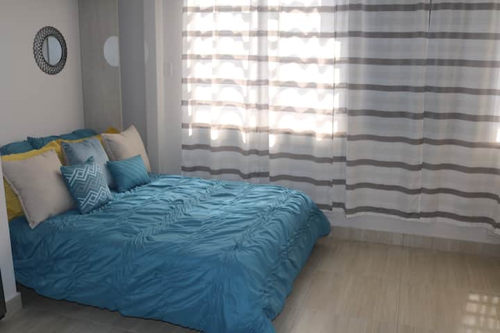 Beautiful Studio, Steps To The Beach, Generator - San Juan