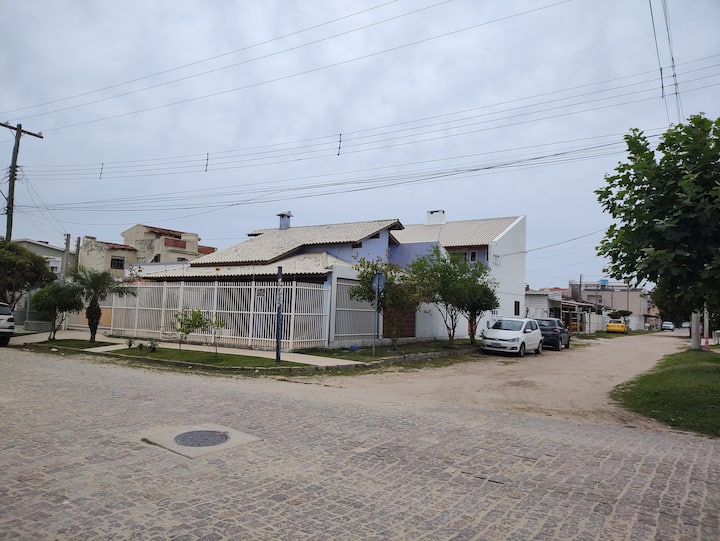 Excelente Kitnet Central, K1 - Rio Grande, Brazil