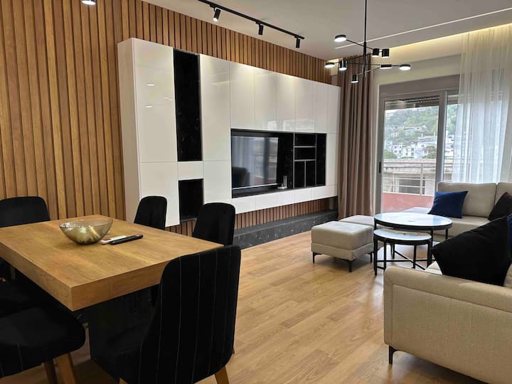 Luxury Proper Home - Gjirokaster