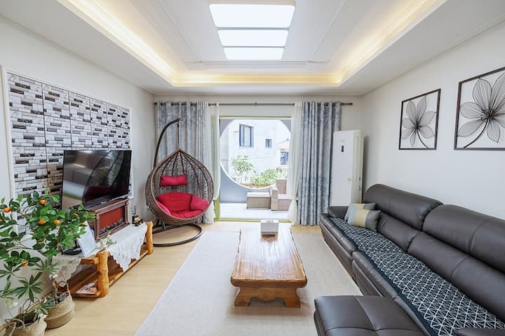 사계올레(독채펜션)
한달살기 좋은 숙소(최대 72%할인) - Jeju-do