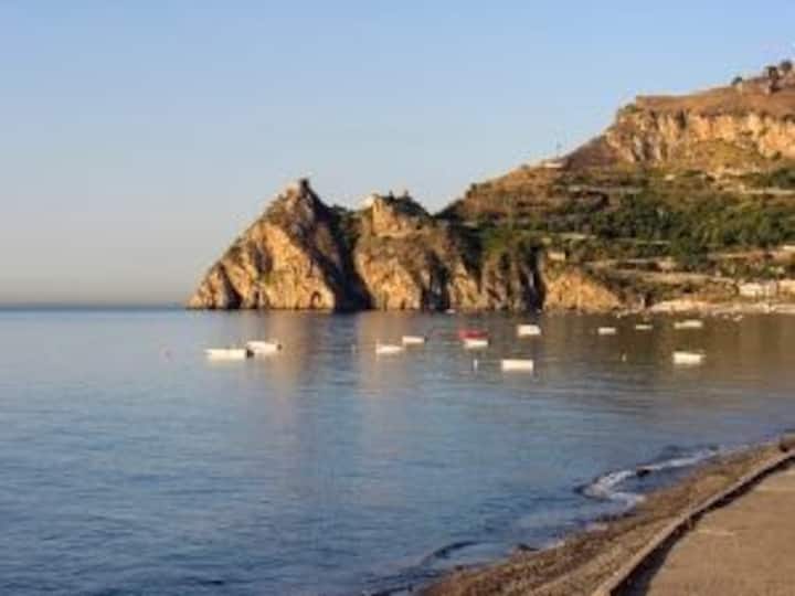 Taormina – 10 Km, Beautiful Seaside House, Il Lime - Nizza di Sicilia