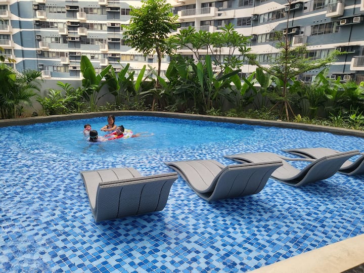 Cozy 1br In Air Residences With An Awesome View! - Makati