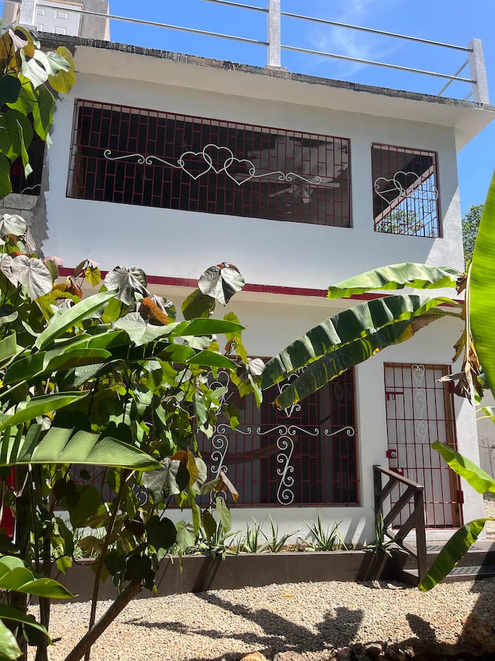 Exquisite! Private Safe 1 Bed Renovated W/veranda - Negril