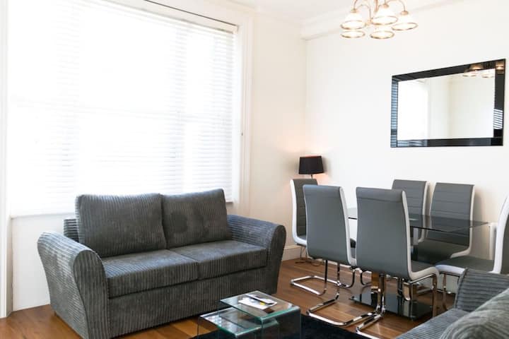 Access Little Venice, Two Bedroom Sleeps 4 - Central London