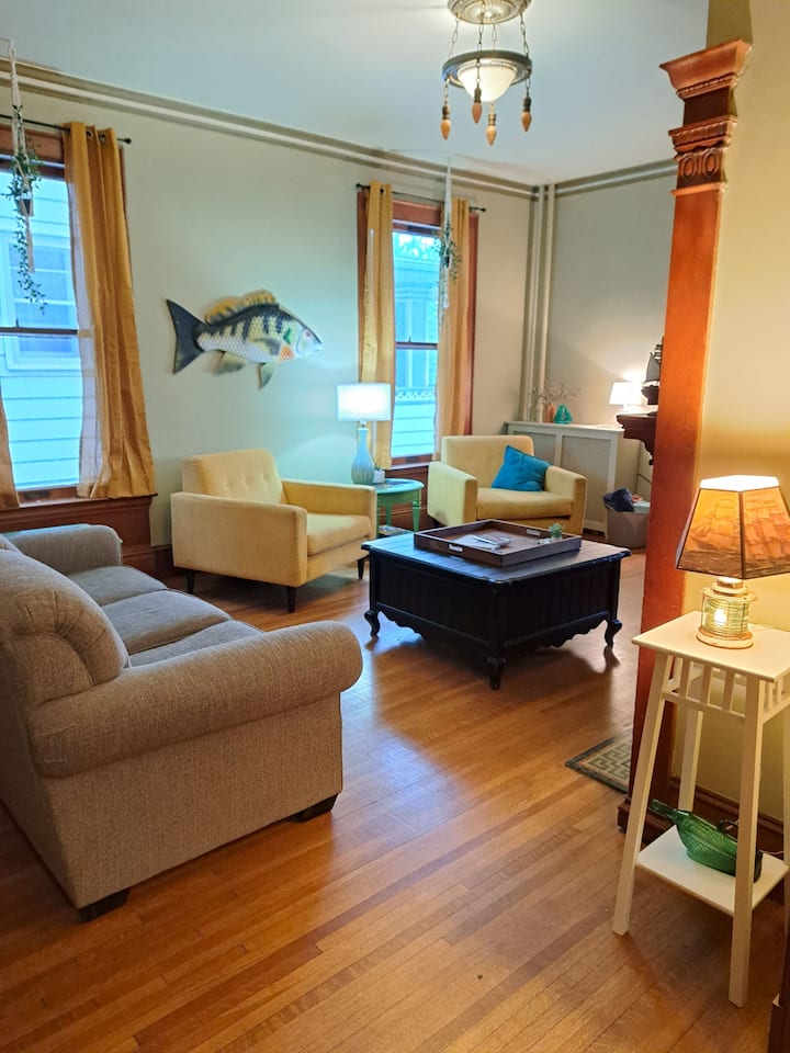 Spacious, Gorgeous 2 Bedroom Extended Stay Home - Duluth, MN