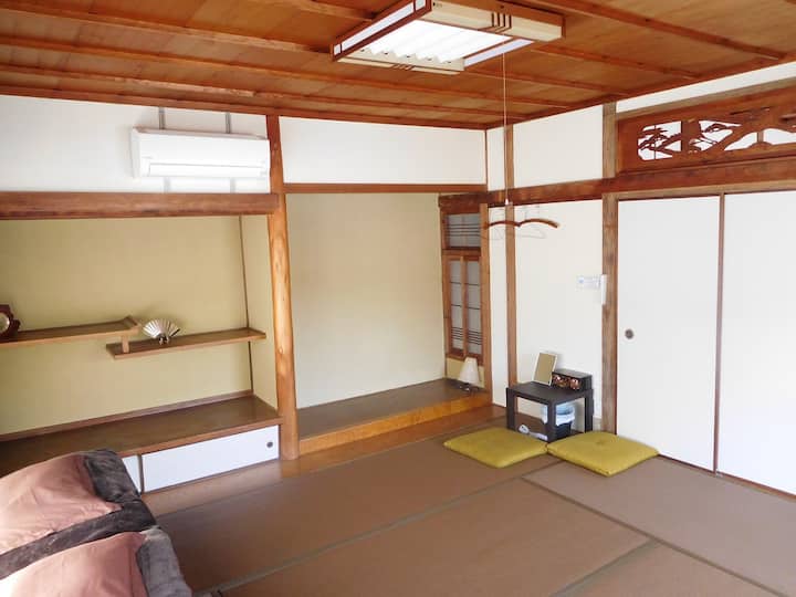 ゲストハウス尾道ポポー【禁煙】8畳和室(個室)ご家族やお友達同士のご宿泊にお勧め! - Onomichi