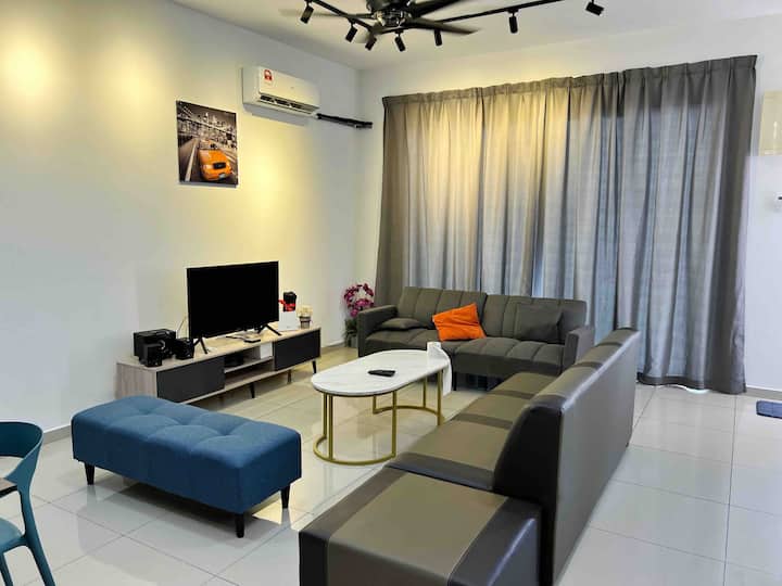 Cozy 3 Storey Bandar Botanic Garden 16pax - Port Klang