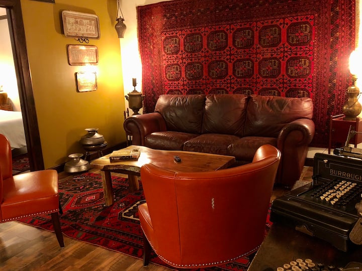 Samovar & Wall Carpet Bohemian Art Apartment - Columbia, MO