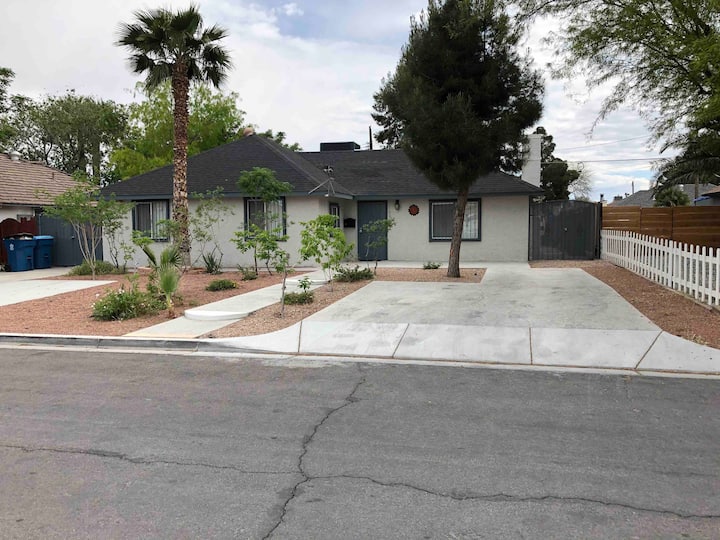 Beautiful 4br Home 5 Min From Lv Strip