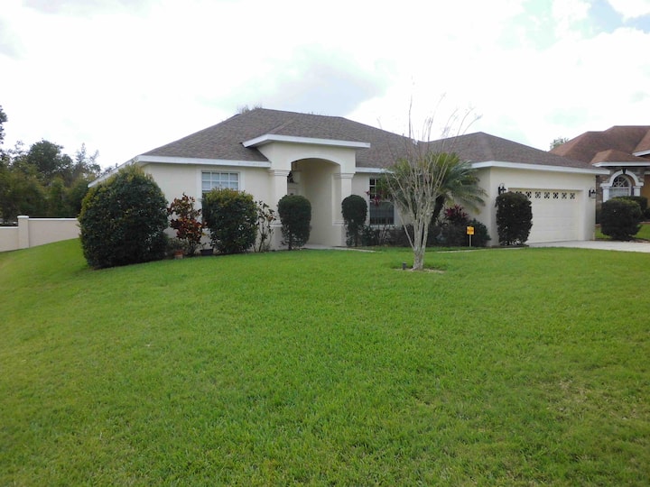 Newly Remodeled Vacation Home With Saltwater Pool - Lake Garfield, FL