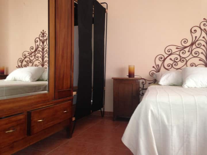 Sunny & Quiet At Porta San Frediano - Florencja