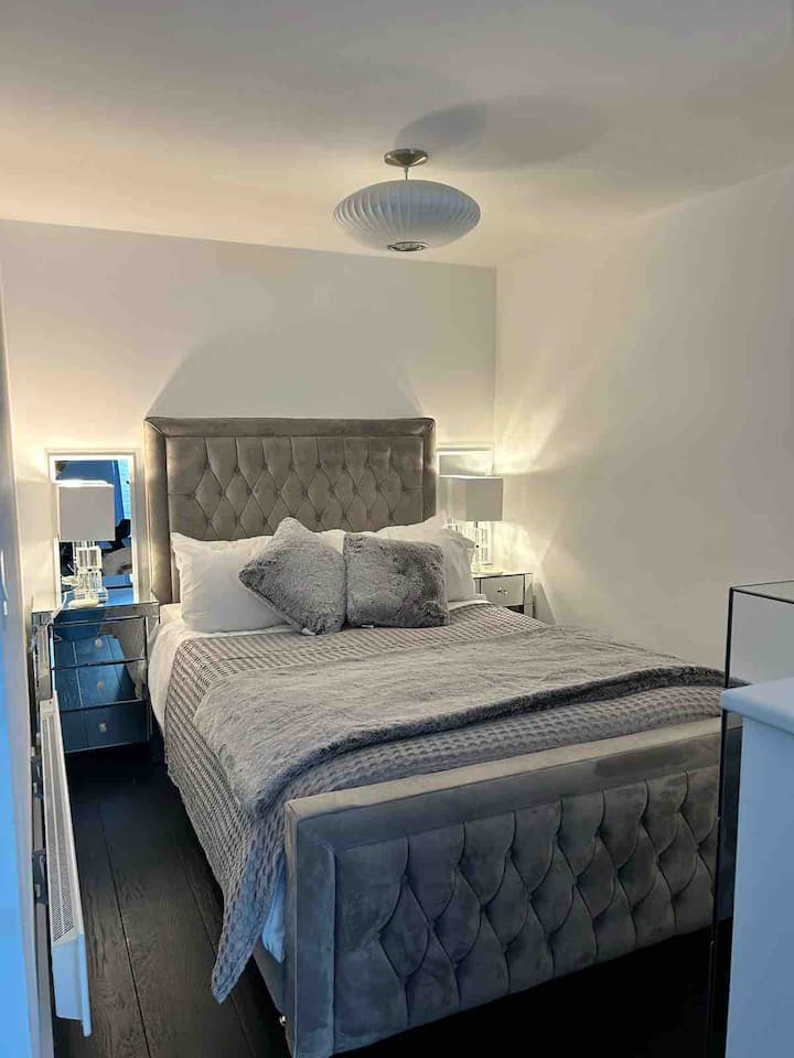 Few Steps From Castle -Beautiful Garden Flat - Windsor