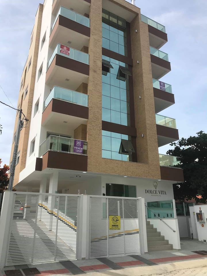 Praia De Palmas A Duas Quadras Do Mar - Governador Celso Ramos