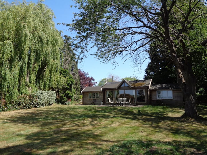 Snitterfield Holiday Rentals & Homes - England, United Kingdom | Airbnb