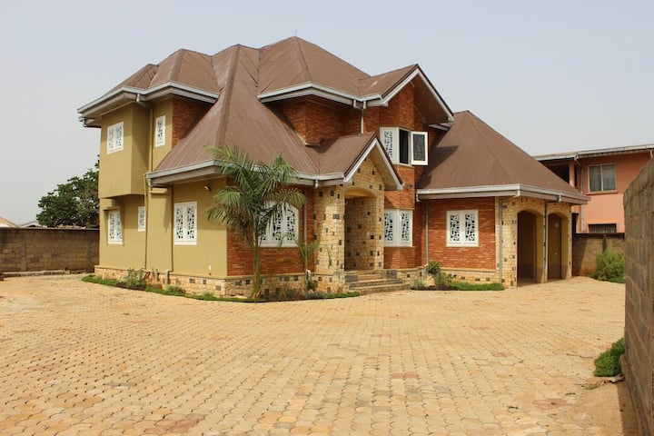 Bamenda Vacation Rentals & Homes - Northwest, Cameroon | Airbnb