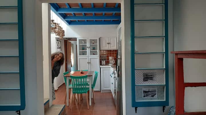 La Casa Turquesa, Centro Antigua Guatemala. - Antigua Guatemala