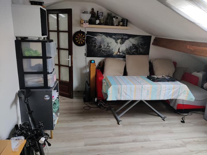 Petit Appartement Près De Paris Et Des Transports. - Levallois-Perret