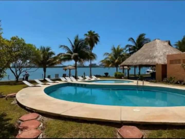 Lovely House In Ideal Location - Cancún