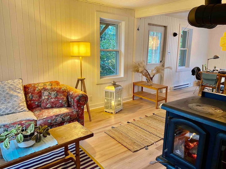 Cozy Farm Cottage - Laurentides