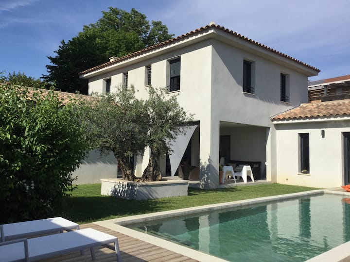 Villa Spacieuse Climatisée Proche Du Centre Ville. - Aix-en-Provence