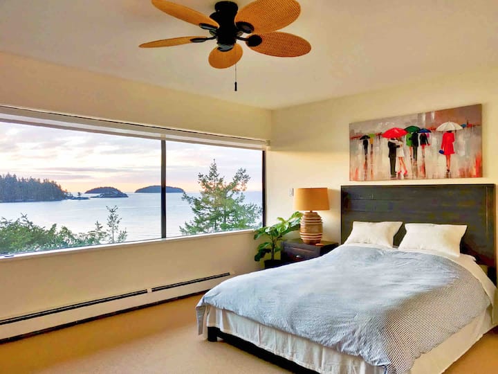 Waterfront Room2 W/ Private Bath&deck Near Marina - Gibsons