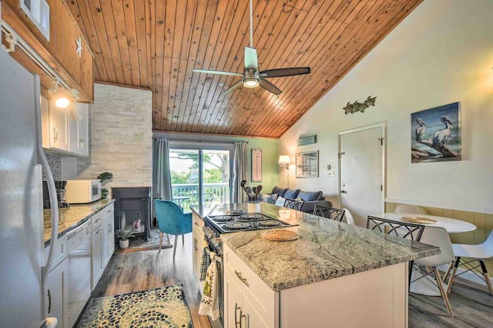 Edisto Beach Condo On Golf Course Near Charleston - Edisto Beach, SC