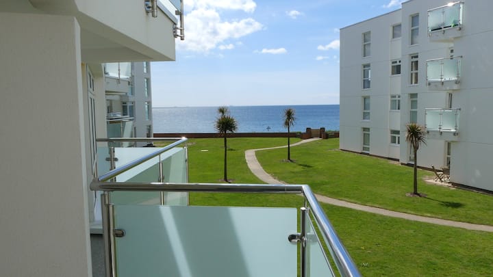 East Wittering Beach, Sea Views, Beach Access - East Wittering