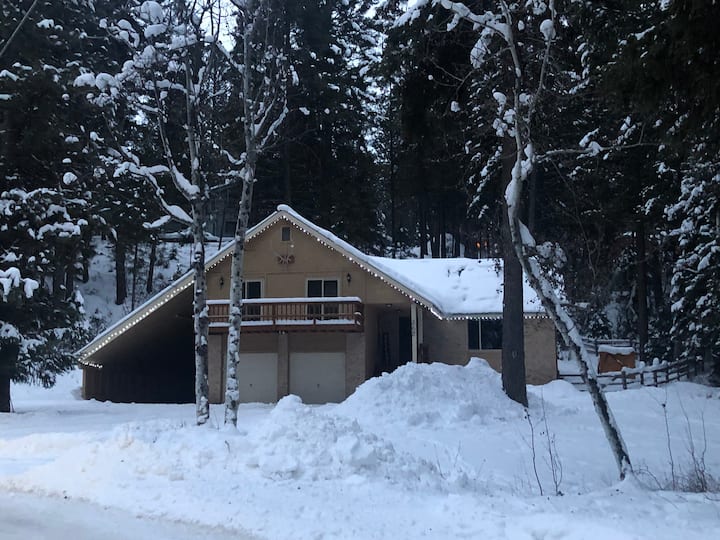 4 Level Gorgeous Private Mccall Cabin, Hot Tub - McCall, ID