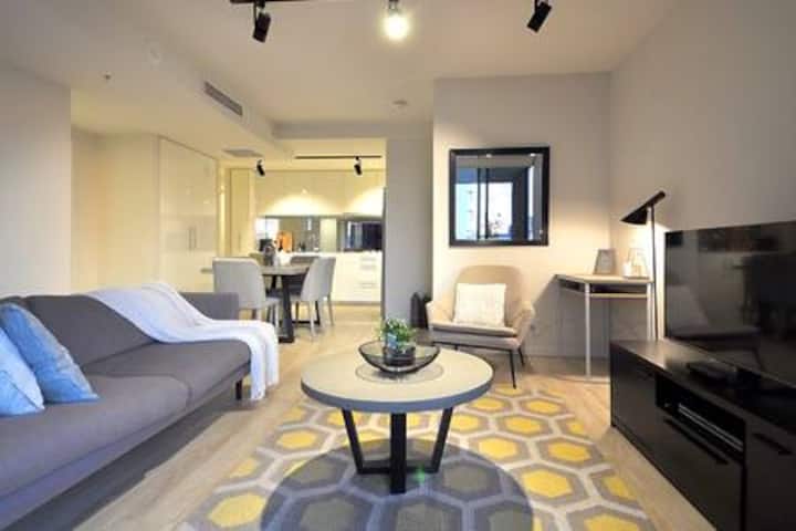 Perfect Family Stay - Southbank, Cafe, Pool, Cpark - Brisbane