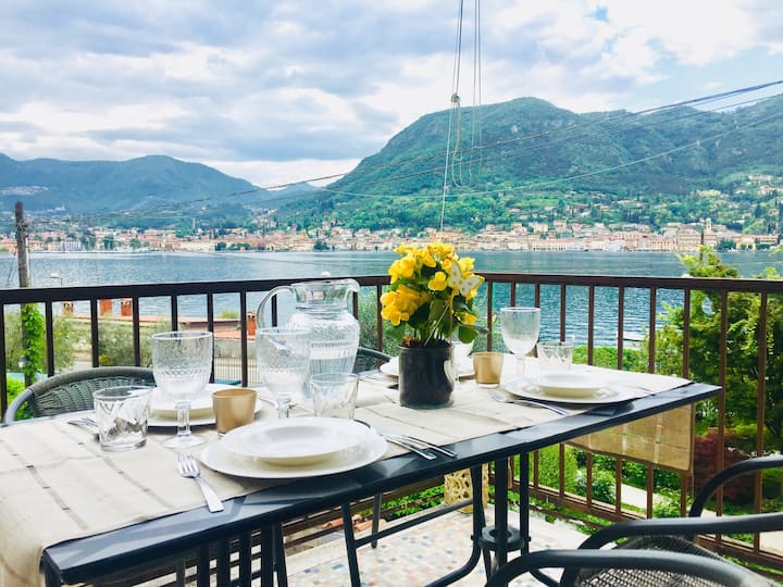 Wonderful Lake View And Private Beach - Gardone Riviera