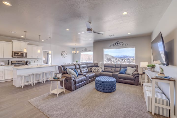 Gather•fun•relax W/pool  Private Hottub + Firepit - La Verkin, UT