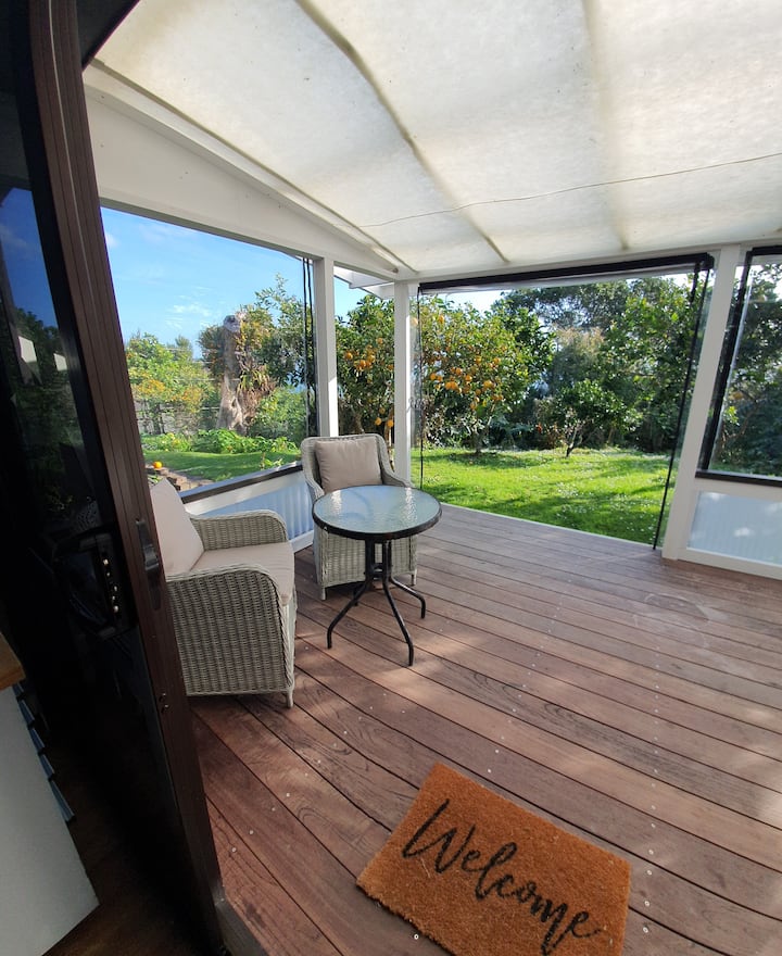 Seaside Kiwiana Bach By Salt Haven - Northland