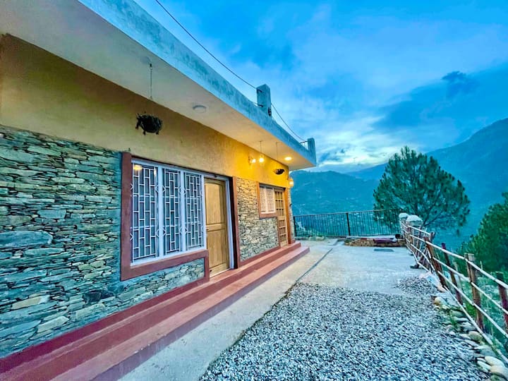 7.83hz Prithvi 2bhk Earth House In The Himalayas - New Tehri